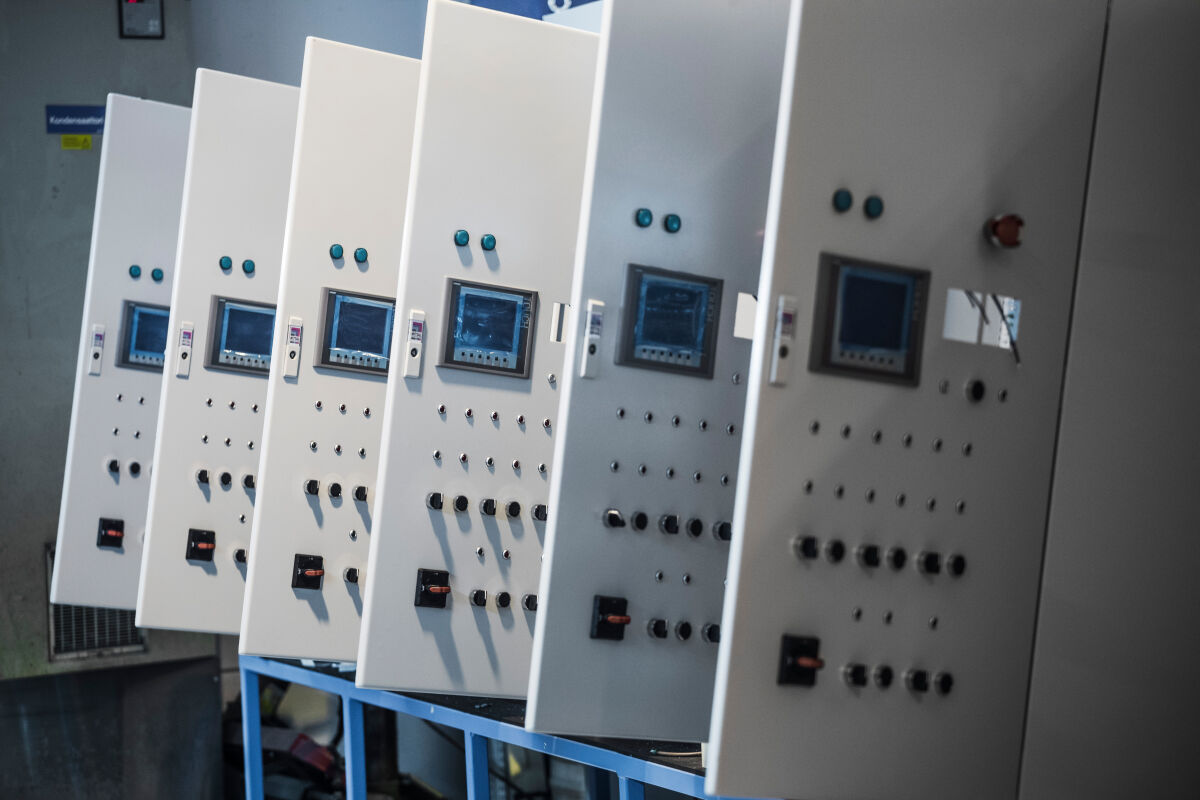 Electrical Control Cabinet Manufacturing | Makron